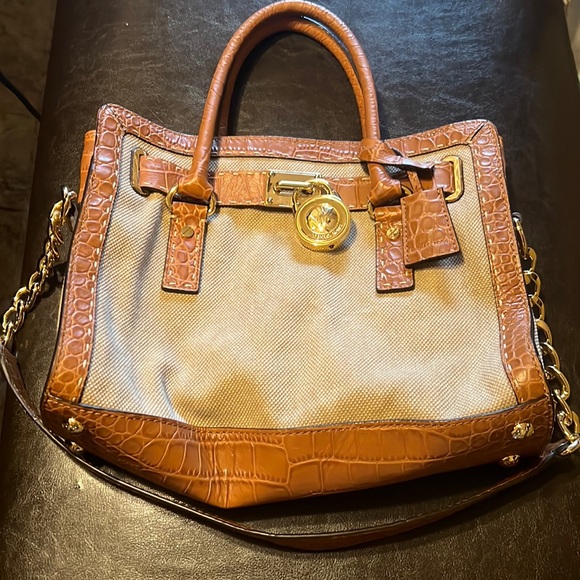 Michael Kors | Bags | Michael Kors Bag With Lock | Poshmark